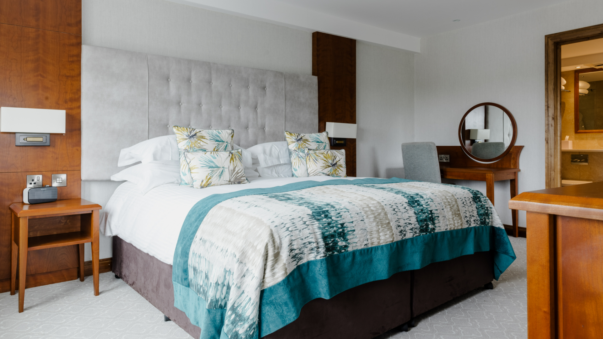 Hotel Rooms Belfast | Luxury Hotels In Belfast | Stormont Hotel